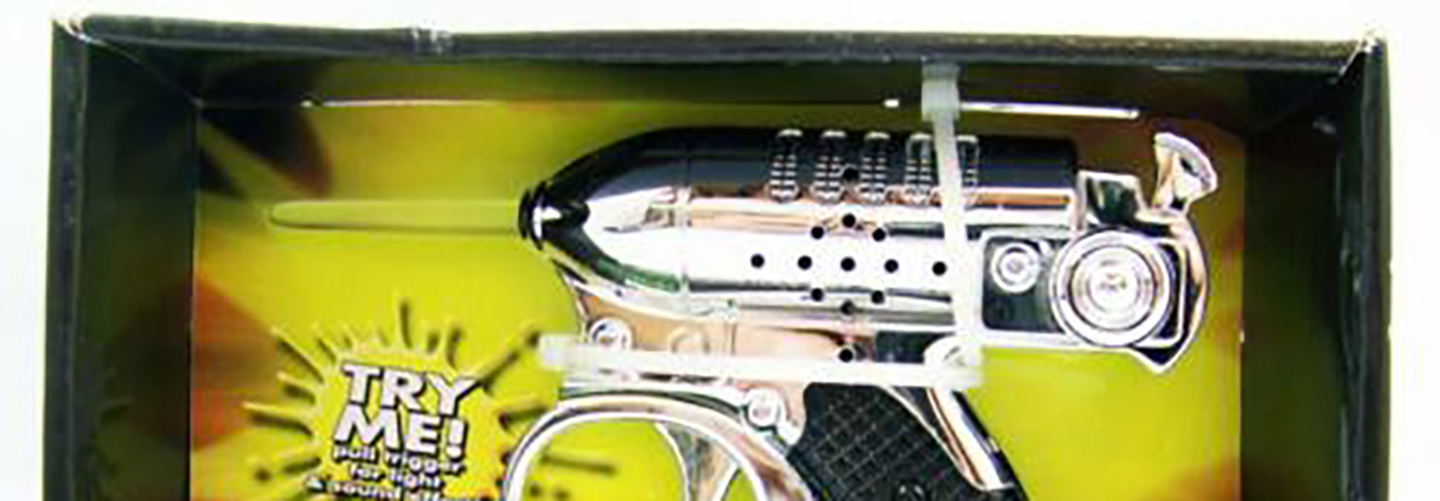 Noisy Cricket, Men In Black’s symbol of trust | VR Goggles